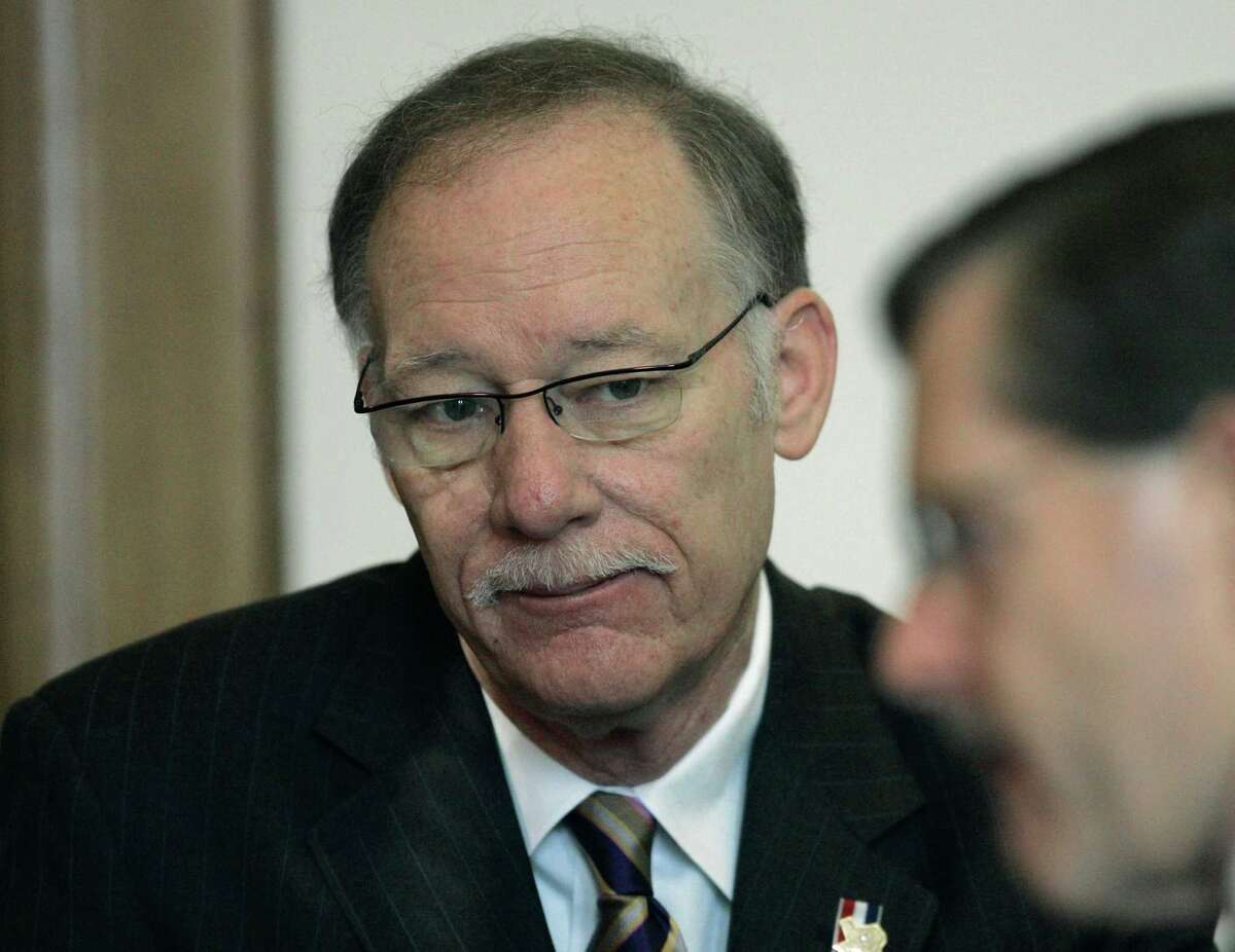 PAC targeting Straus has familiar faces, deep pockets