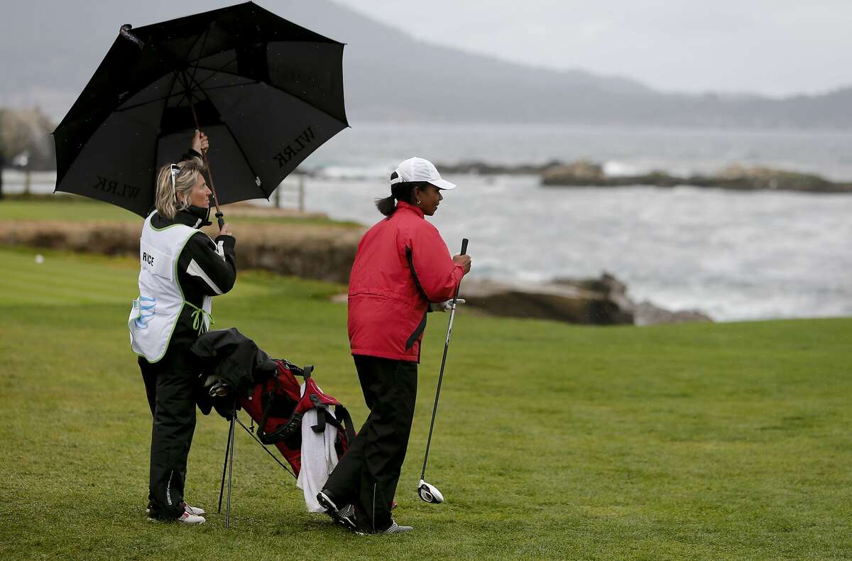 Jordan Spieth tied for 1st in Pebble Beach Pro-Am