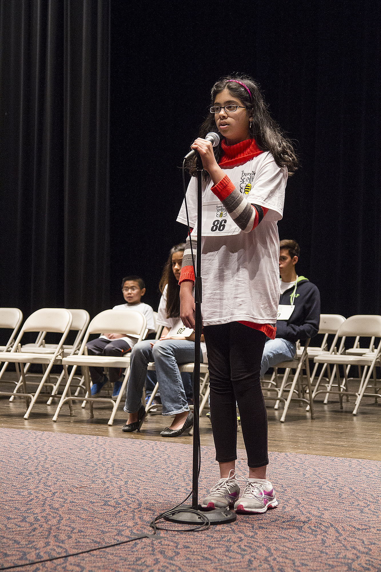 S.A. spelling bee contender advances