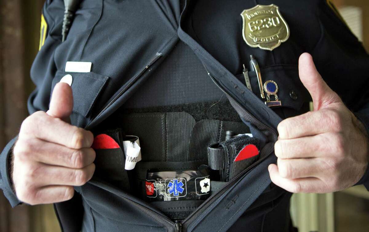 Houston police being armed with combat tourniquets