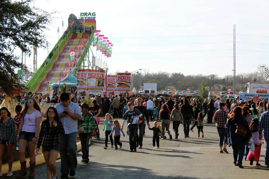 mySpy: Shopping, carnival and petting zoo at the rodeo - mySA