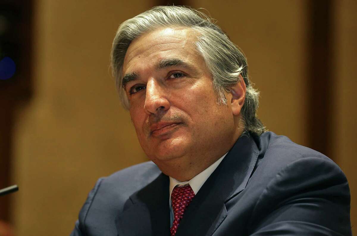 Cigarroa, announcing resignation, is 'elated' with work at UT