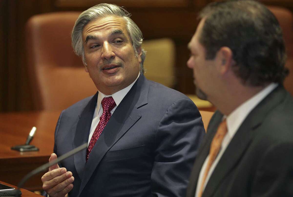 Cigarroa, announcing resignation, is 'elated' with work at UT