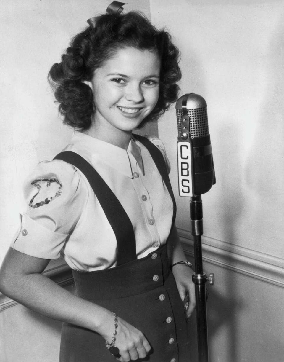 Shirley Temple, iconic child star, dies at 85