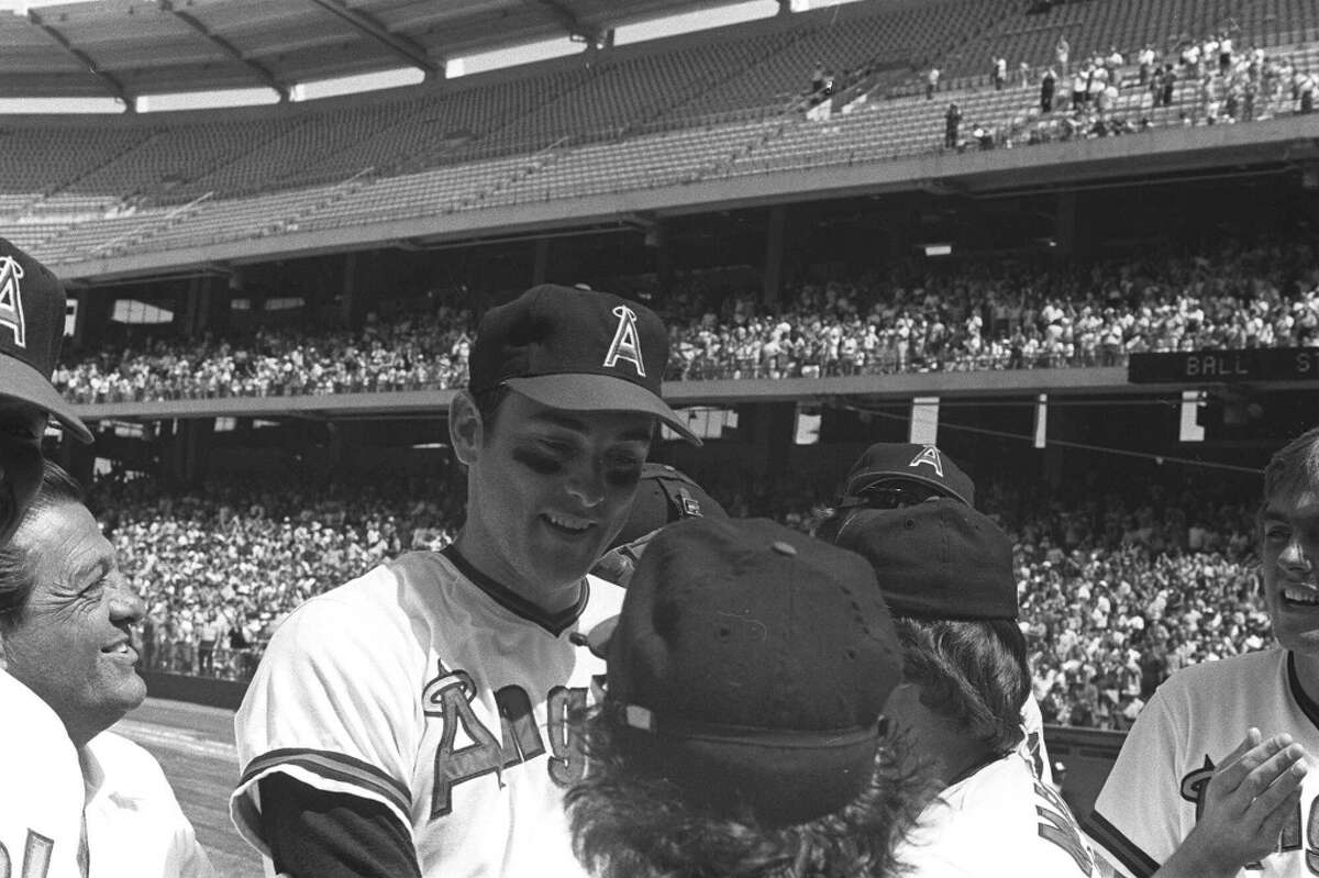 Nolan Ryan famously pummeled Robin Ventura 27 years ago