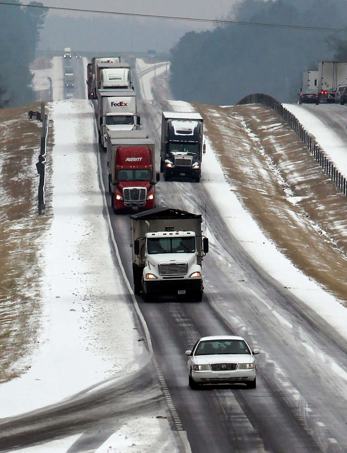 Atlanta area braces for ice storm