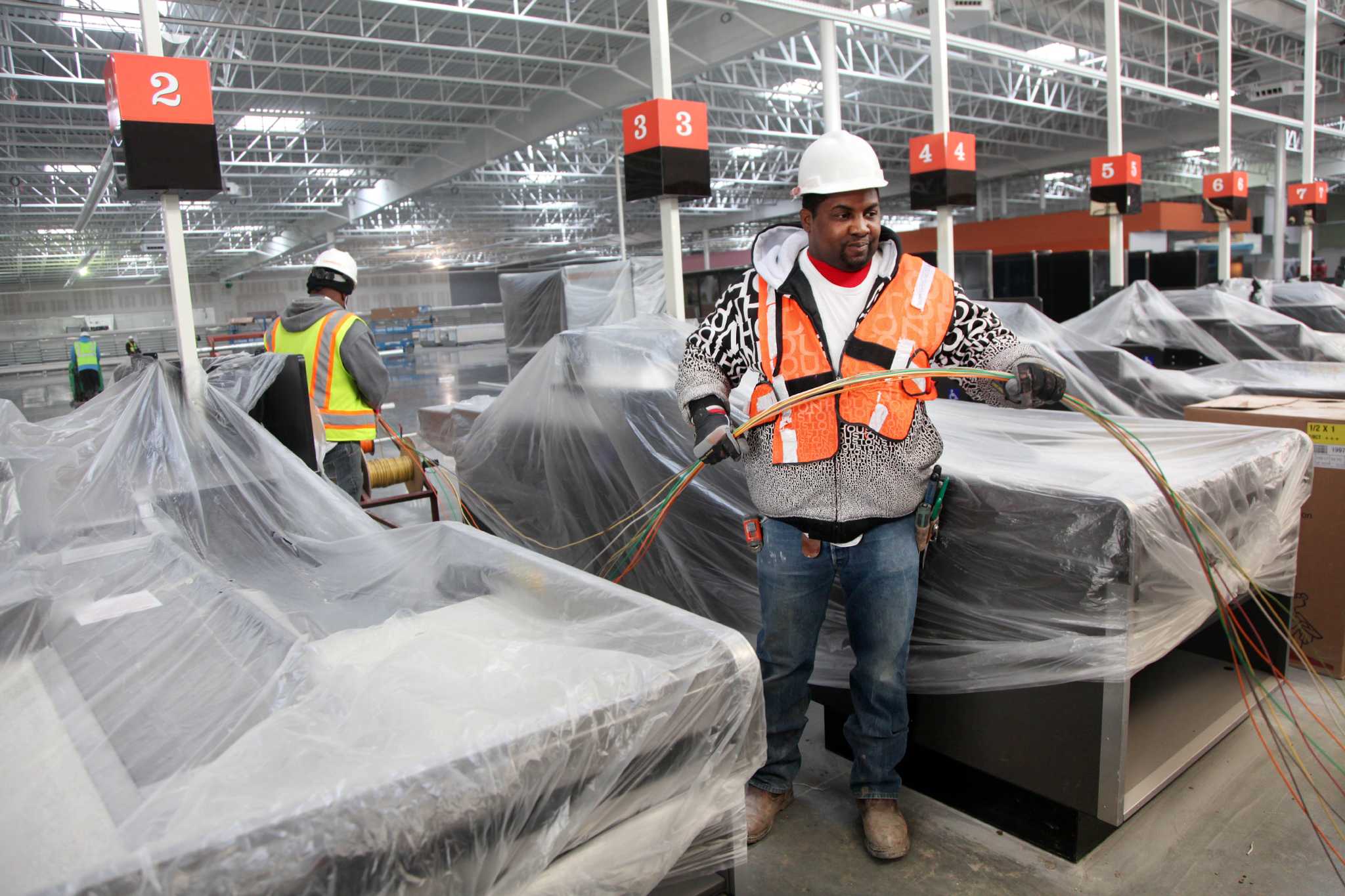 Grocers help retail construction surge across region