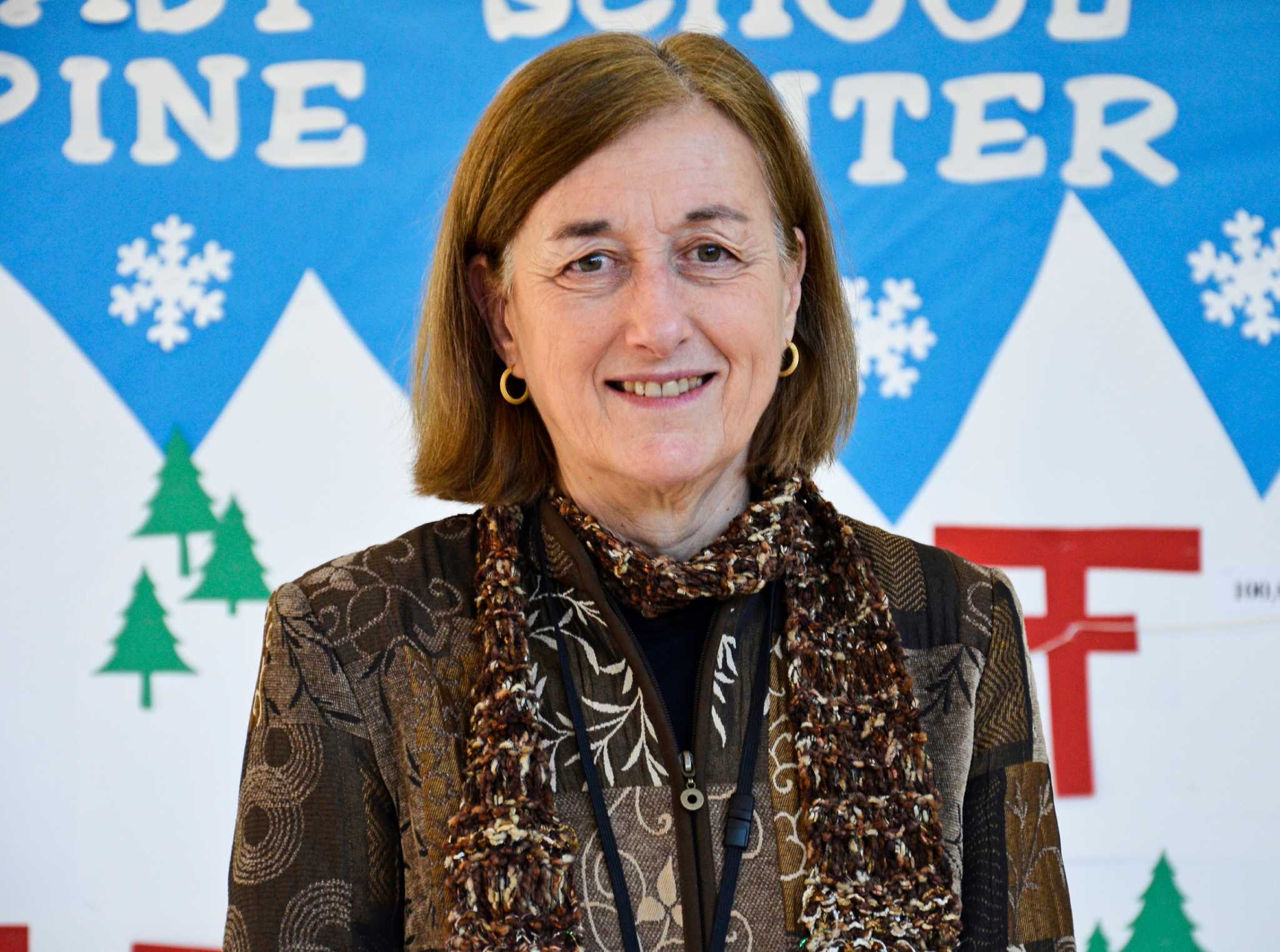 East School principal to retire