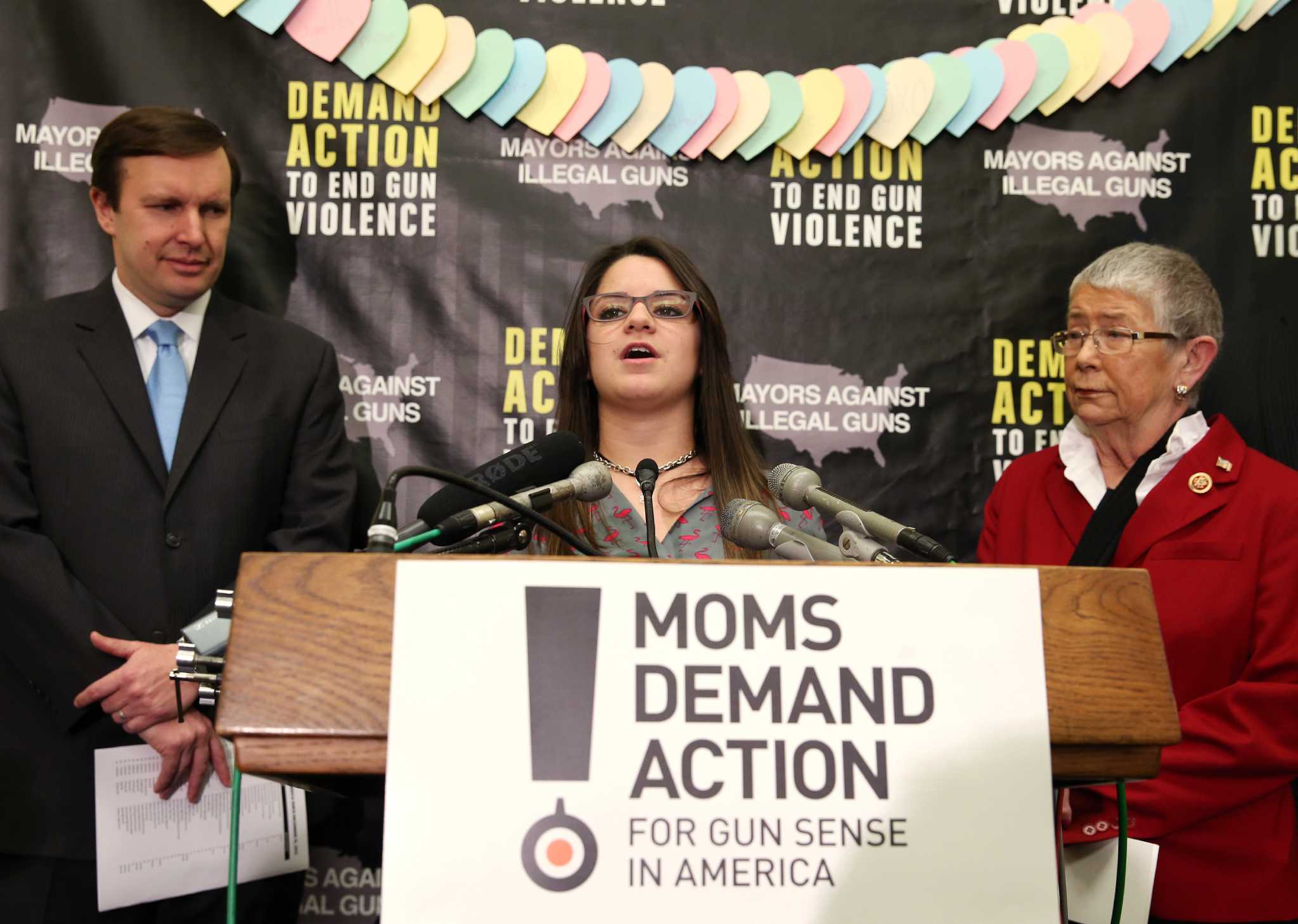 Murphy: Gun-law inaction 'unacceptable'