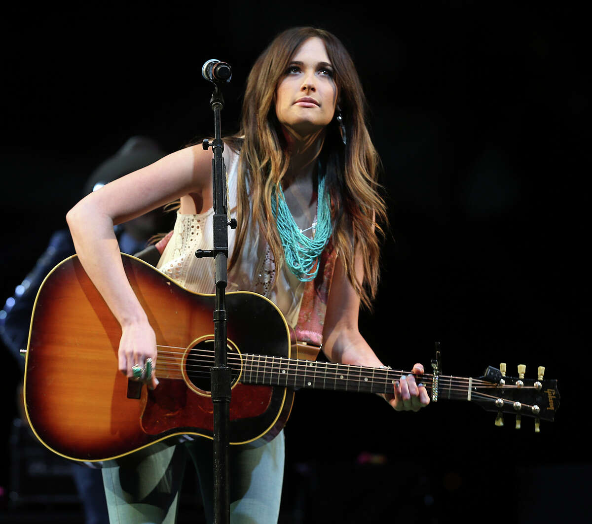 Kacey Musgraves shows why she’s a star at Gruene Hall