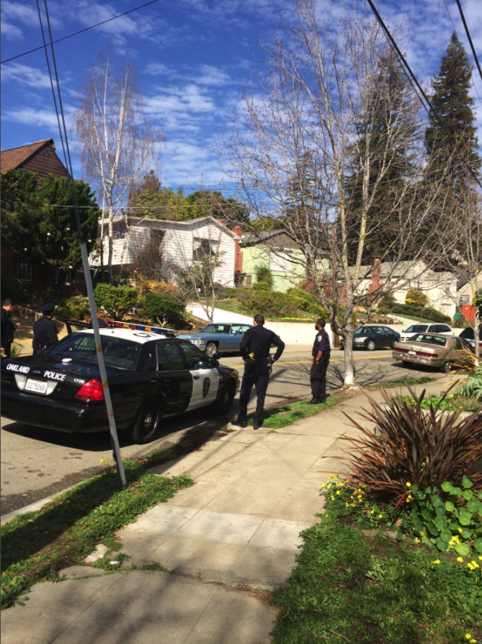 Guard hired by Oakland residents shoots suspect