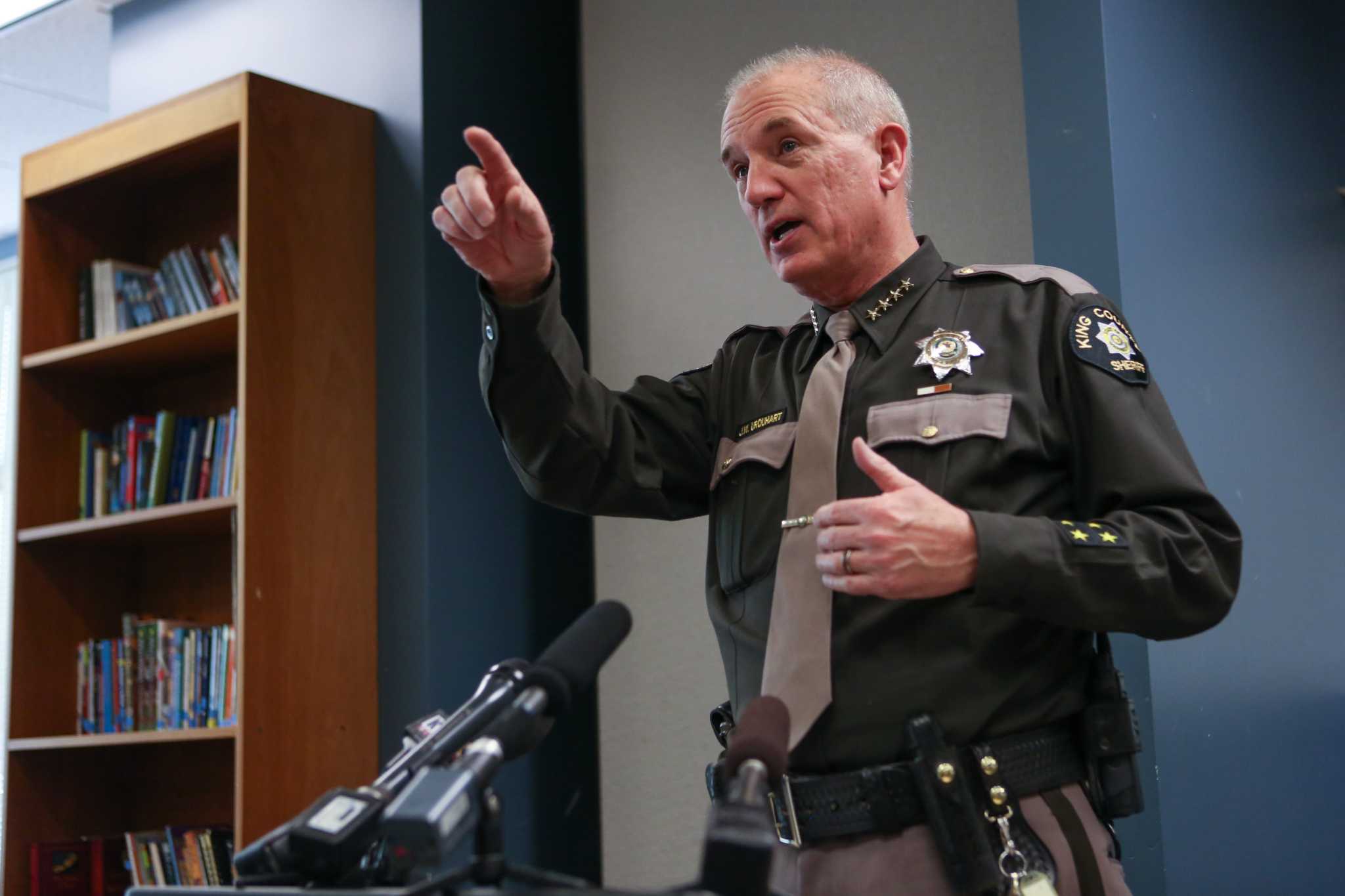Connelly: Trump throws out limits, gives military weapons to local police