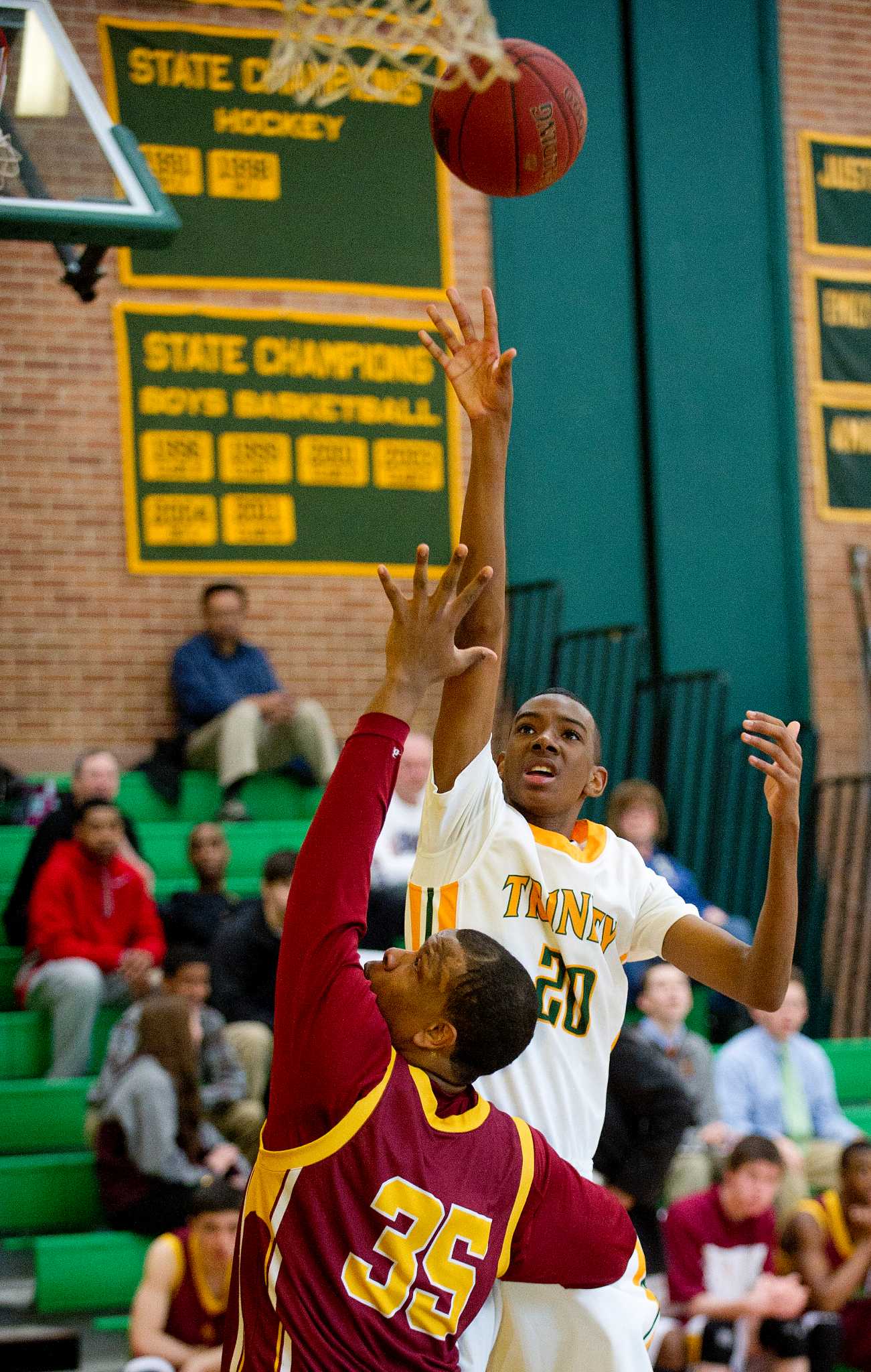 St. Joseph, Ager-Lamar pick up key win over Trinity Catholic