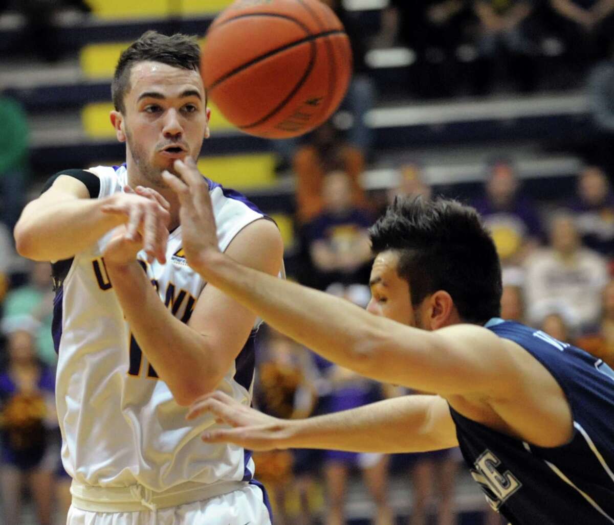UAlbany men's basketball beats Maine, 74-63