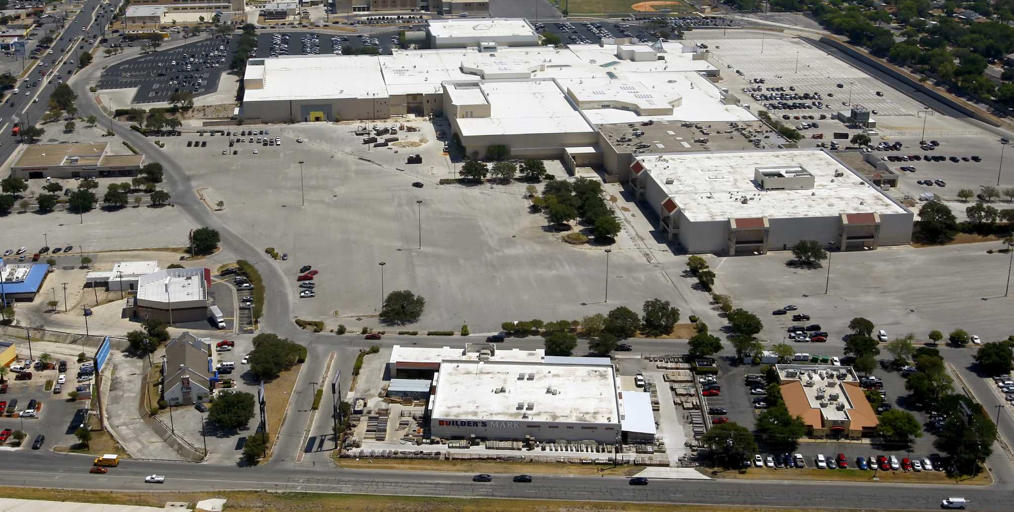 With leadership change, new questions for Rackspace