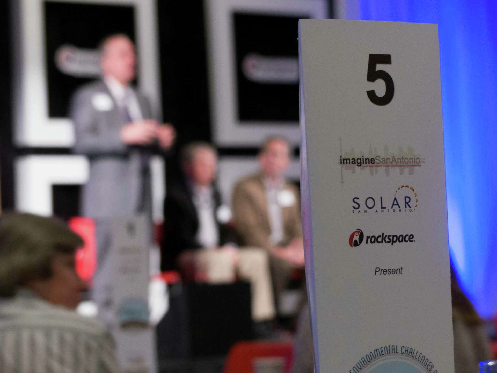 With leadership change, new questions for Rackspace