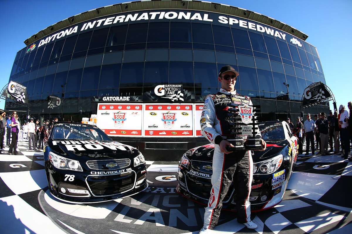 Austin Dillon wins Daytona pole in No. 3 car