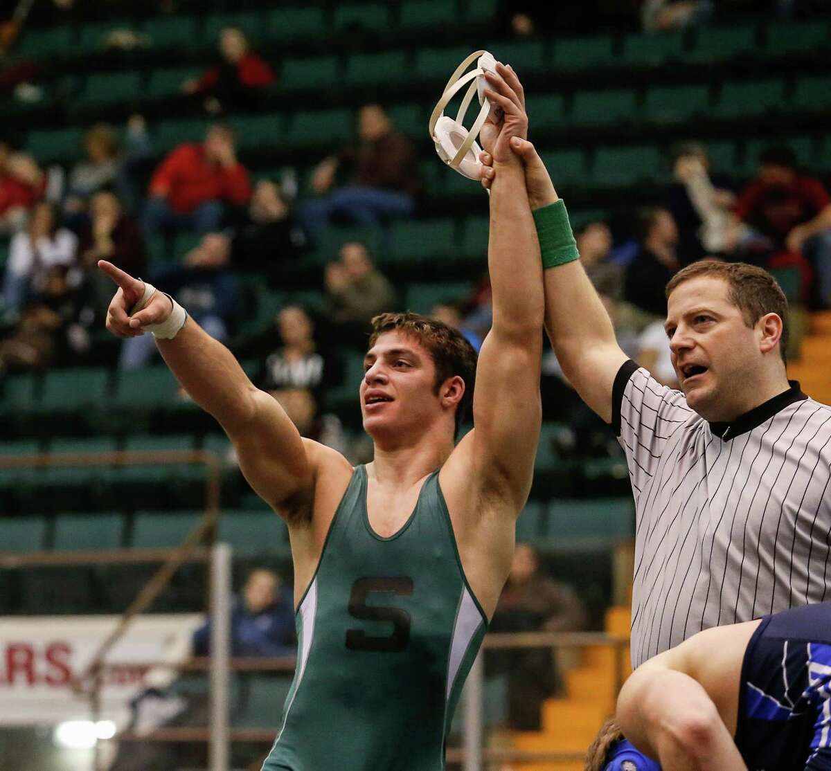 Wrestler Gallo has 4th shot at crown