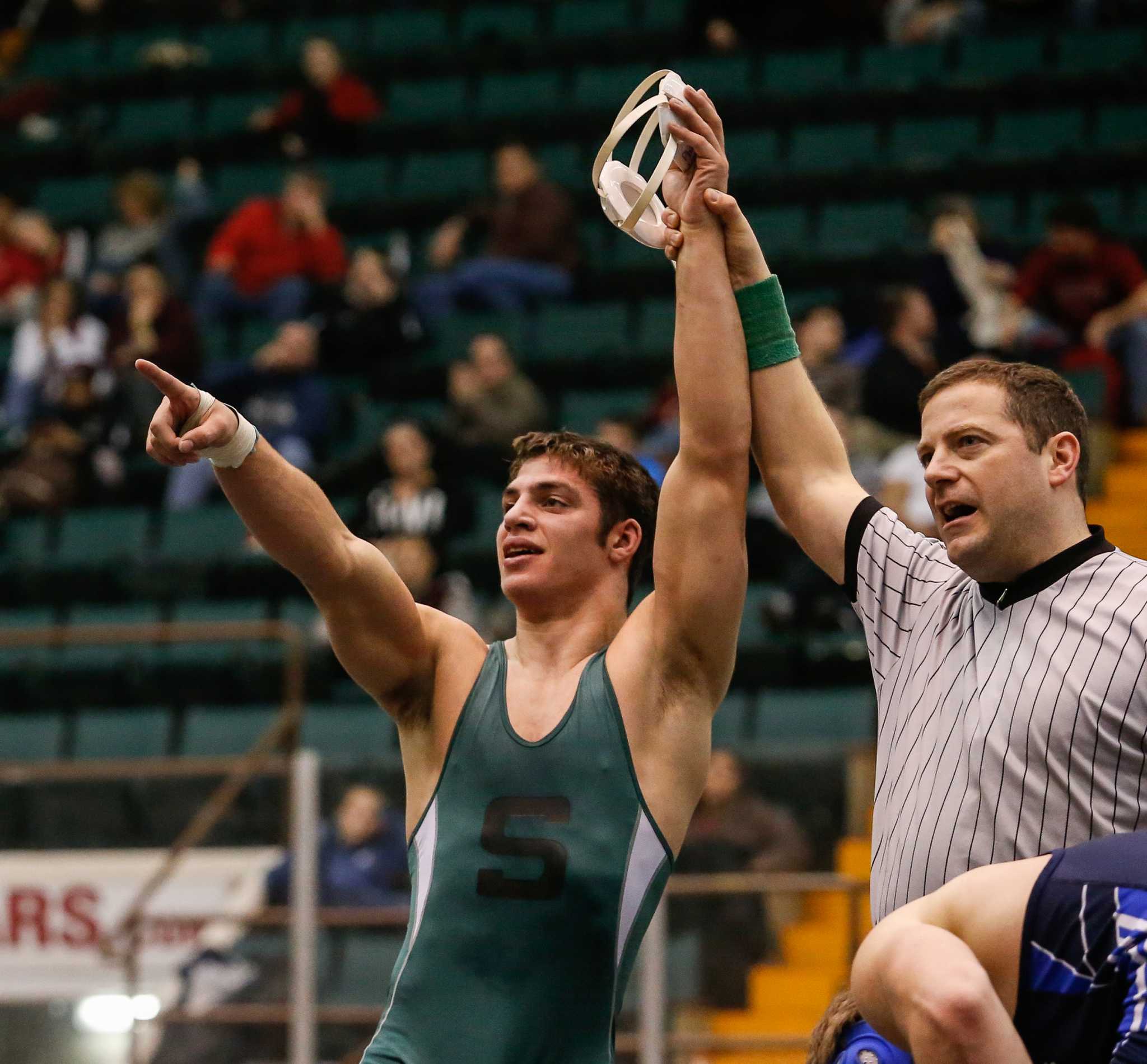 Wrestler Gallo has 4th shot at crown