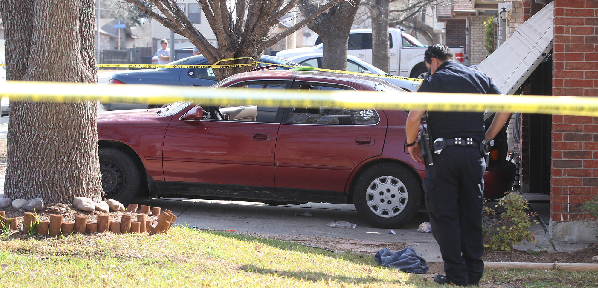 Homeowner Shoots 2 Of 3 Burglary Suspects