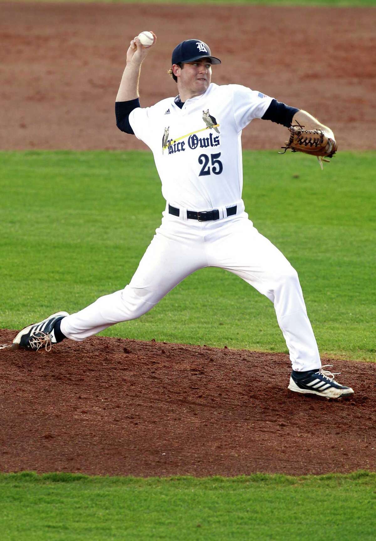 Rice’s Graham earns 1,000th career win with Owls’ walkoff