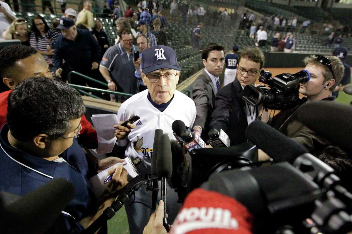 Rice’s Graham earns 1,000th career win with Owls’ walkoff