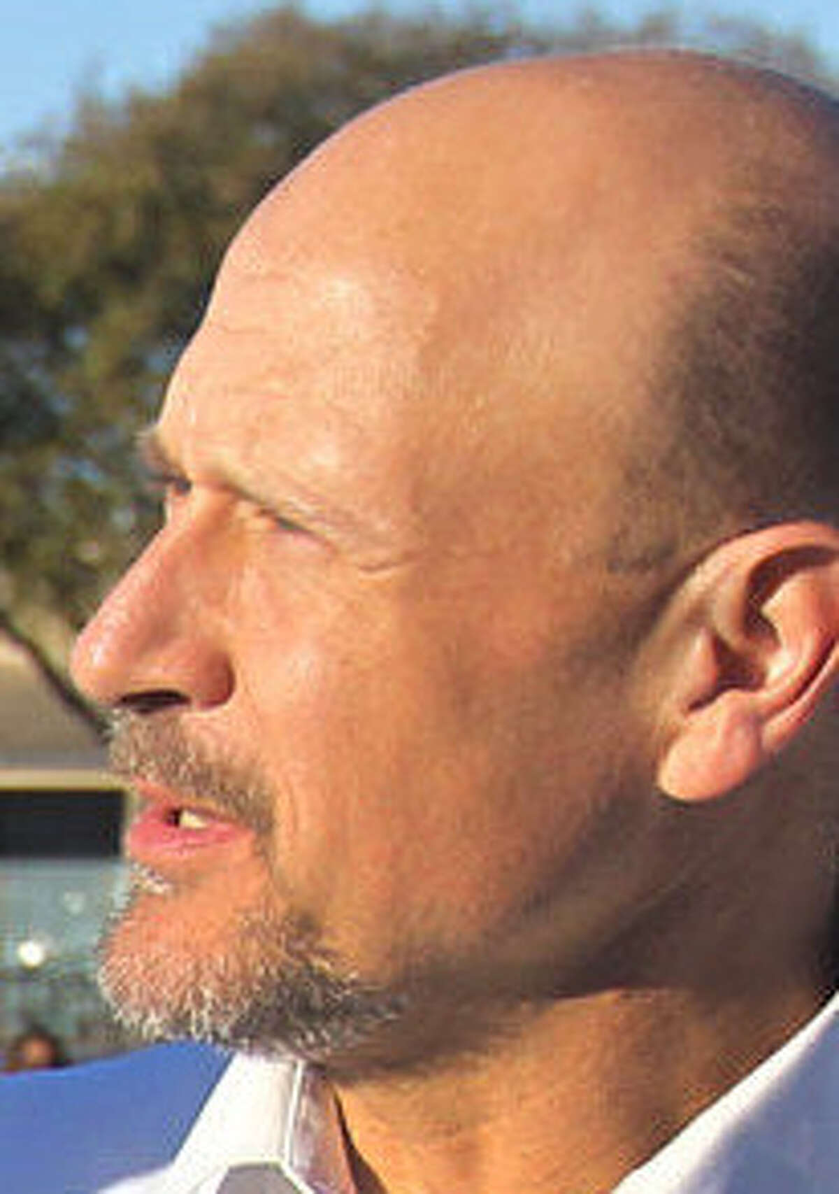 Judge hopeful caught defacing rival's signs loses endorsement