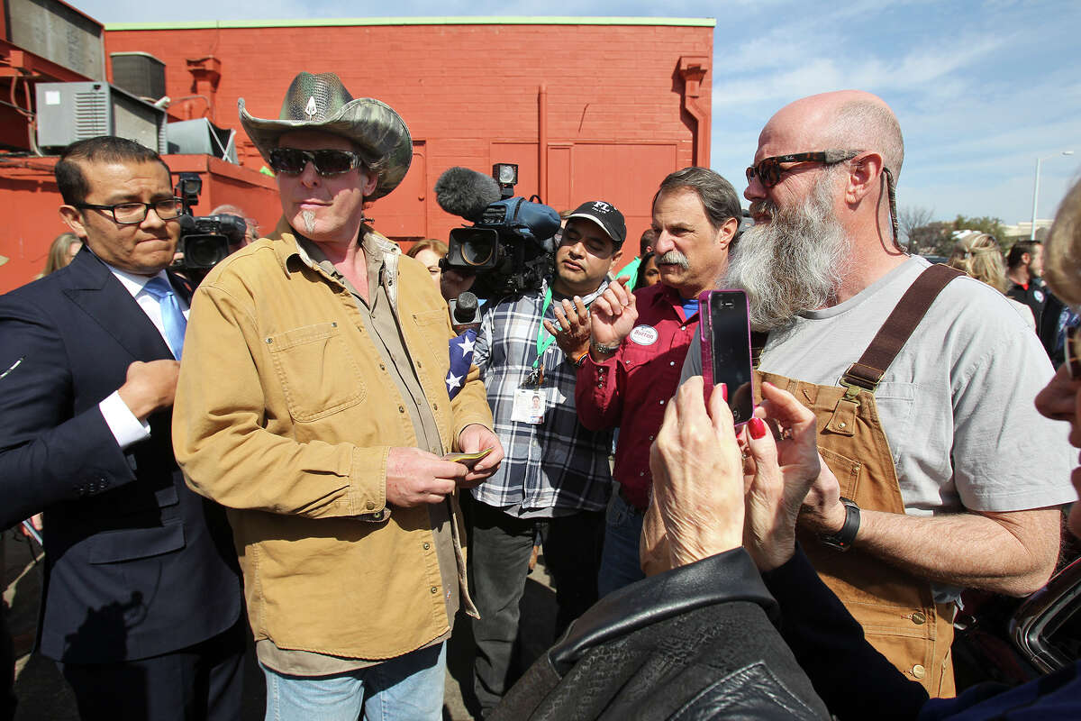 Ted Nugent calls Greg Abbott 'blood brother,' Davis finds Nugent values ...