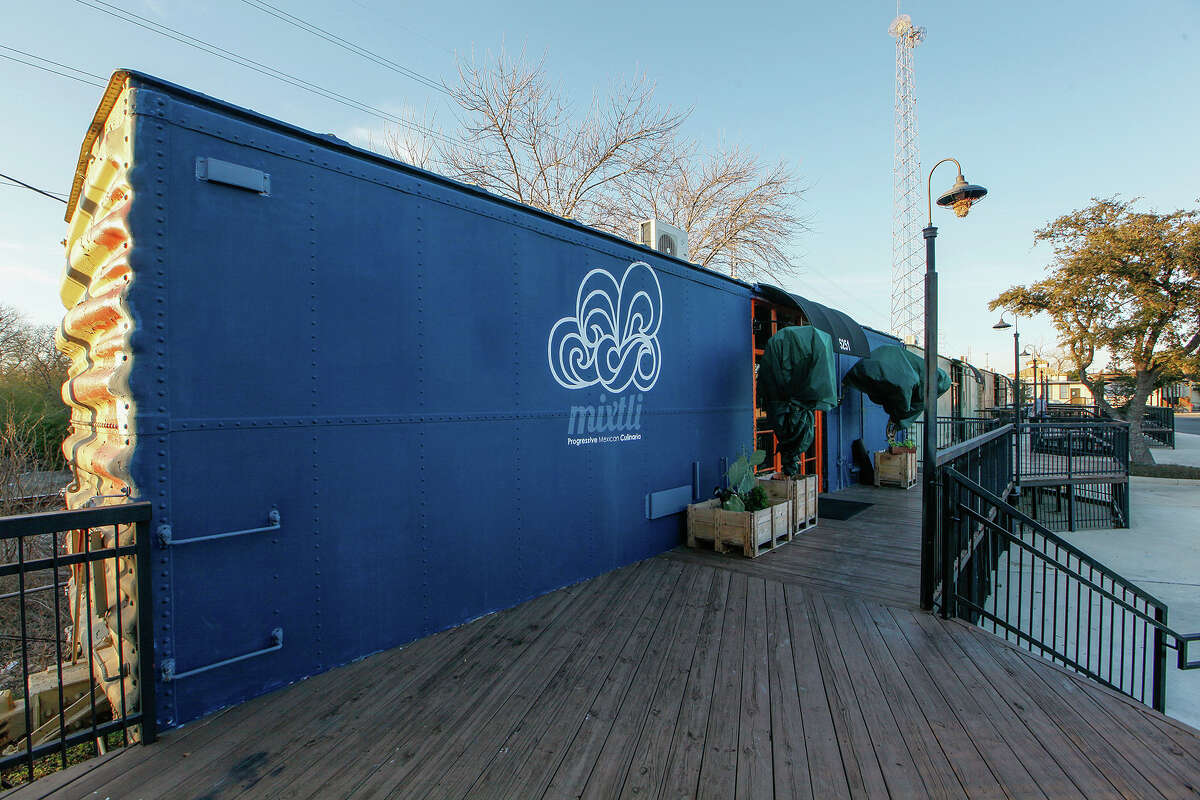 Review | Mixtli restaurant brings new flavors, techniques