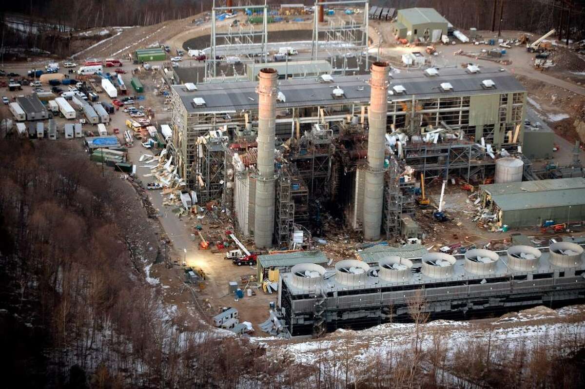 At least 5 dead in power plant explosion