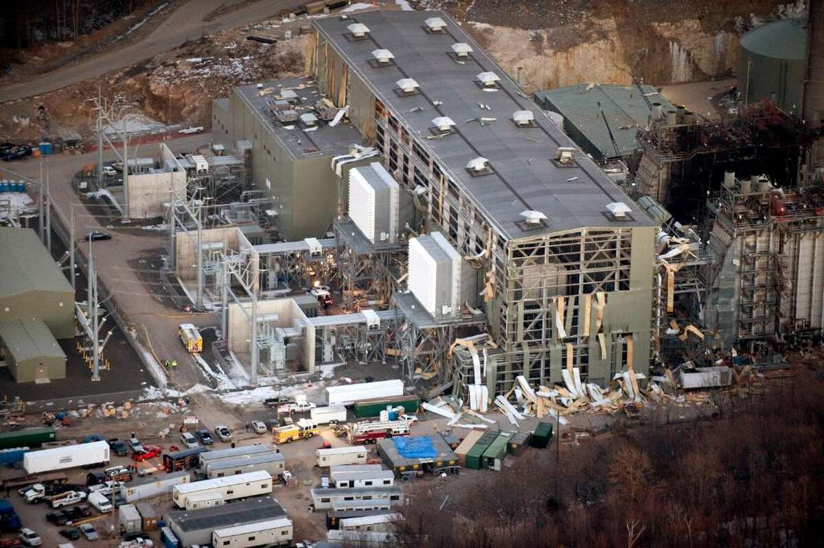 At least 5 dead in power plant explosion