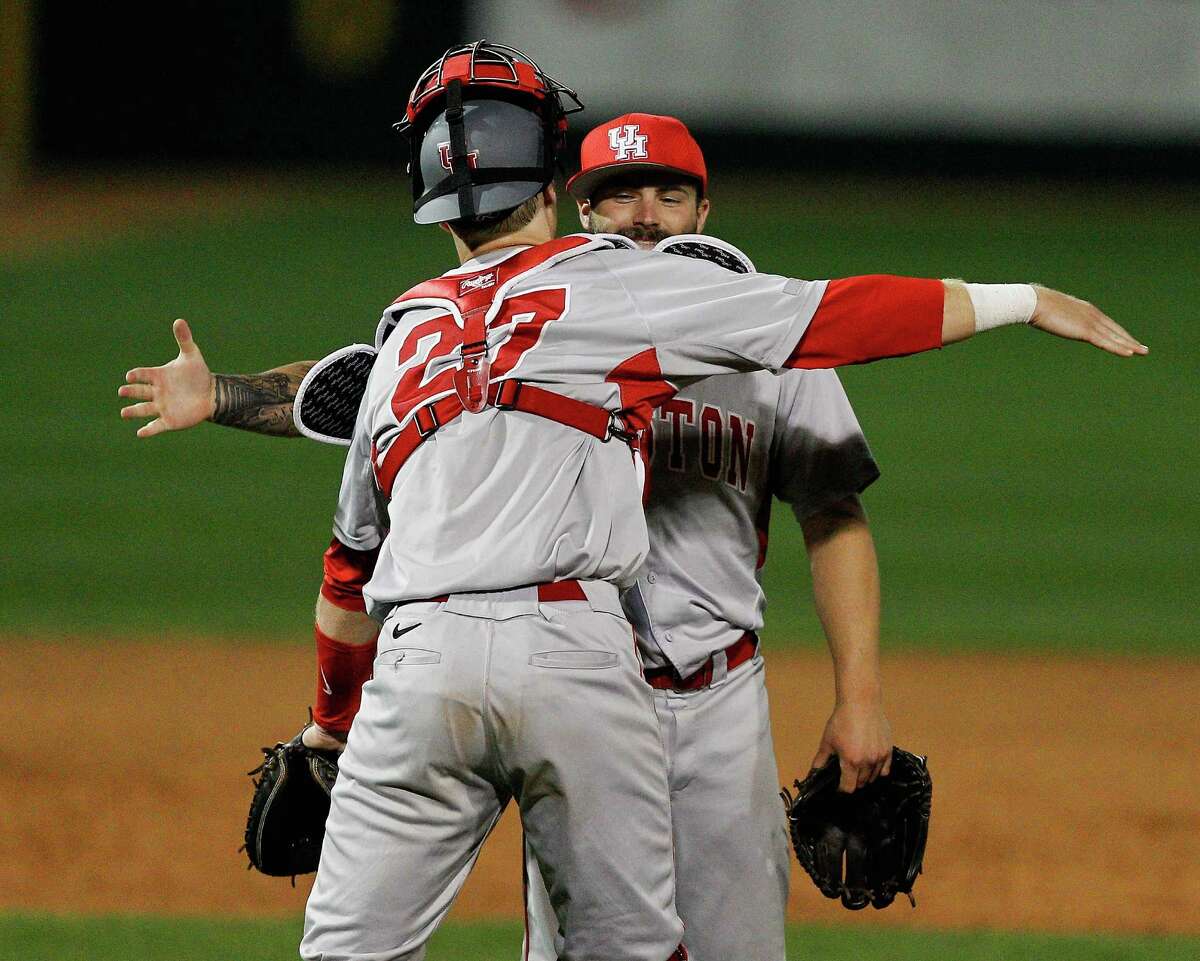 Cougars' pitching stays hot in shutout of No. 15 Owls