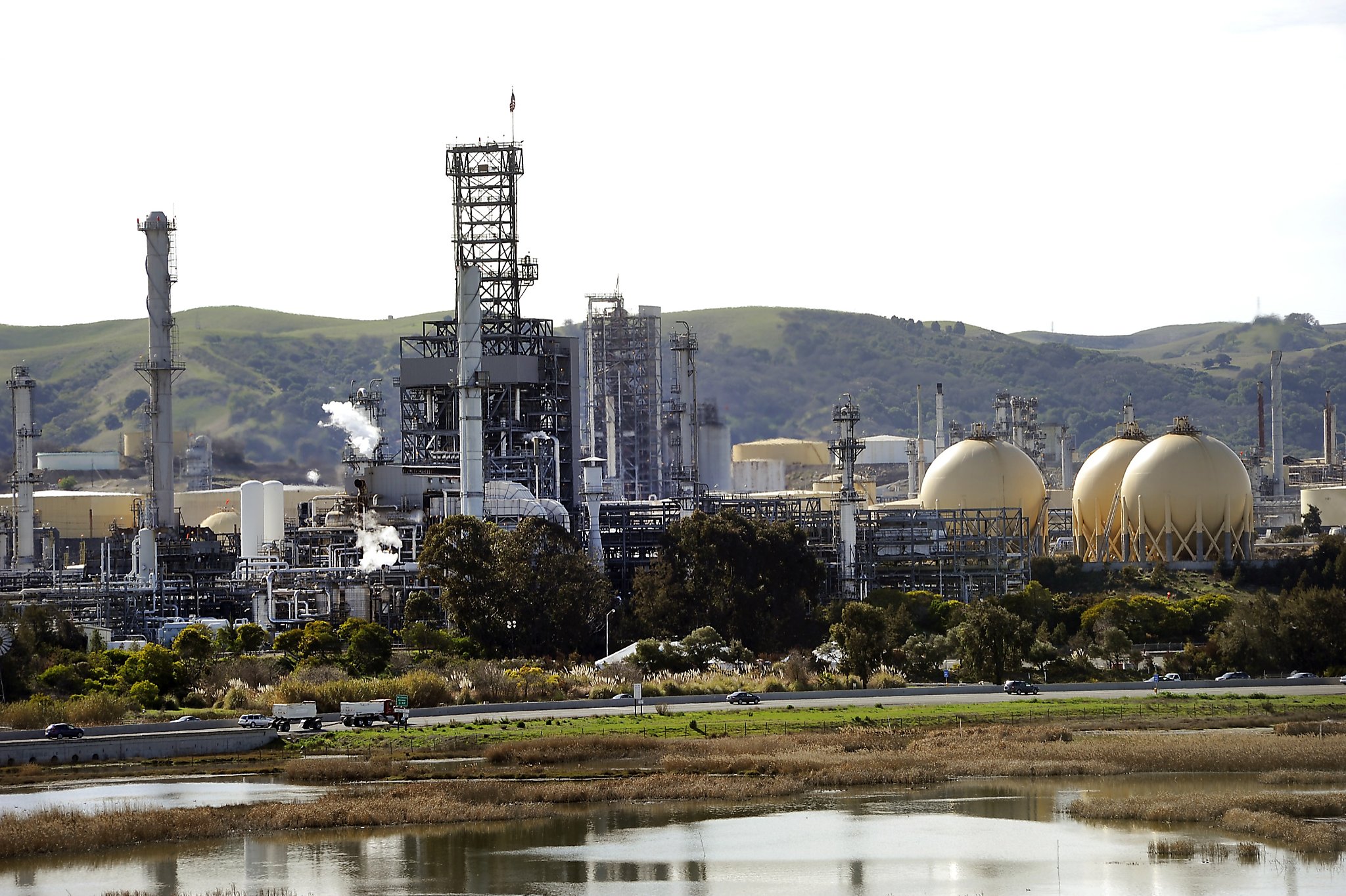 Golden Eagle Refinery chastised by feds after workers hurt