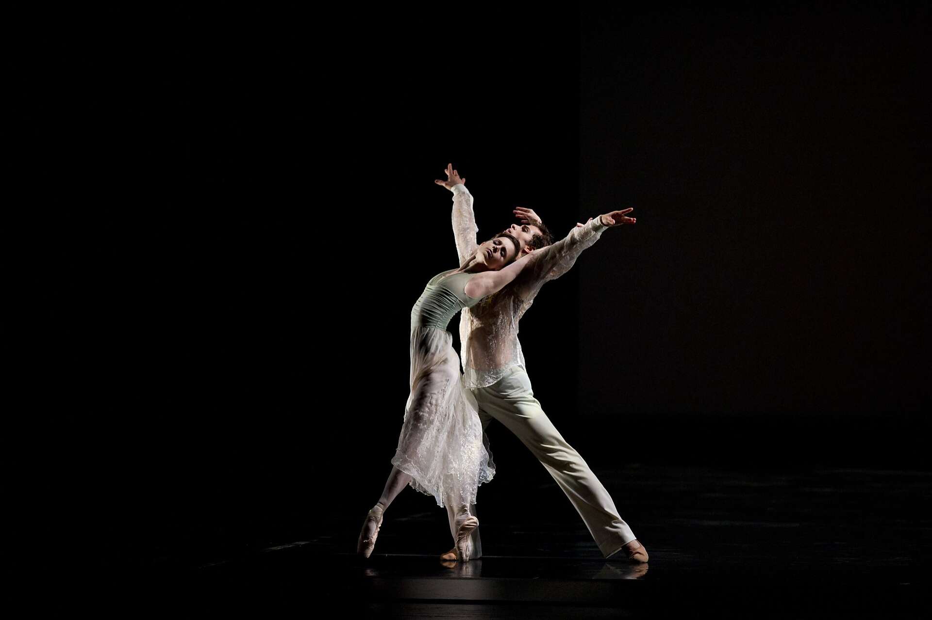 S.F. Ballet review: Corps, solos soar in 3 revivals