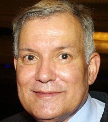 USAA's Robles retiring in early 2015