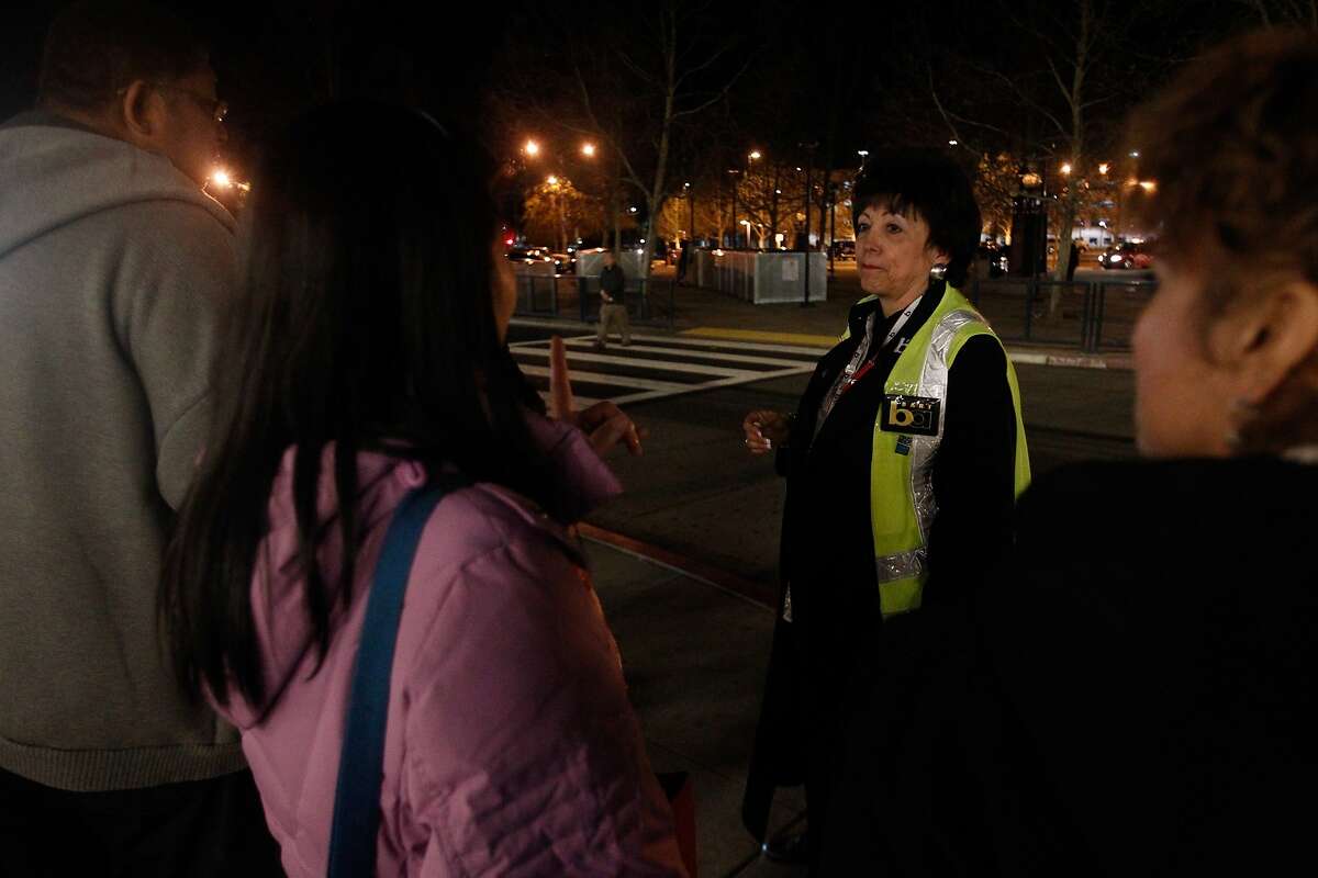 BART aims to restore full service on Sunday