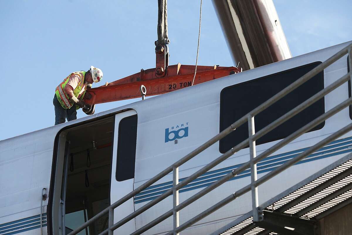 BART aims to restore full service on Sunday