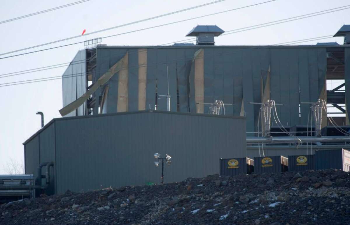 At least 5 dead in power plant explosion