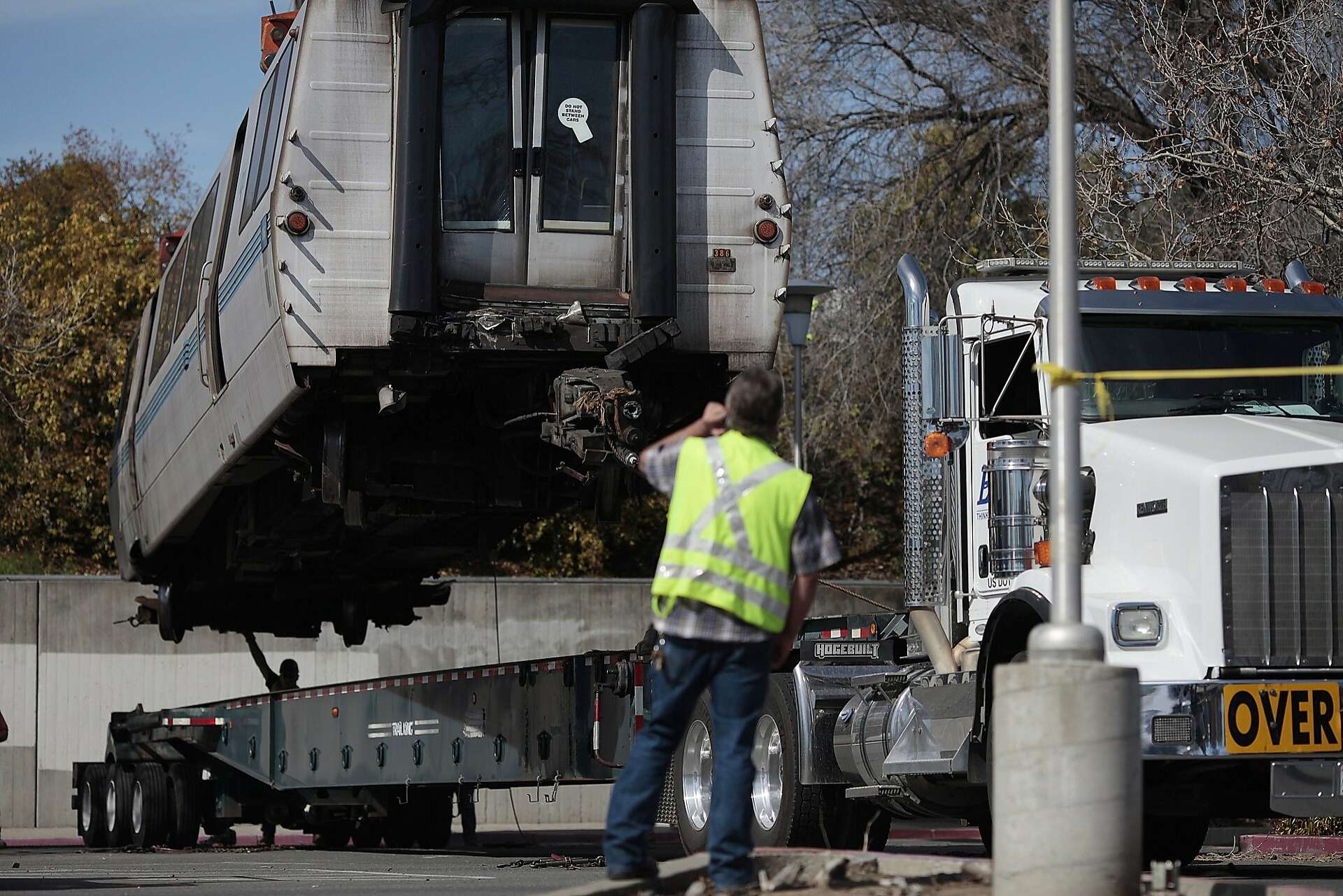 BART aims to restore full service on Sunday