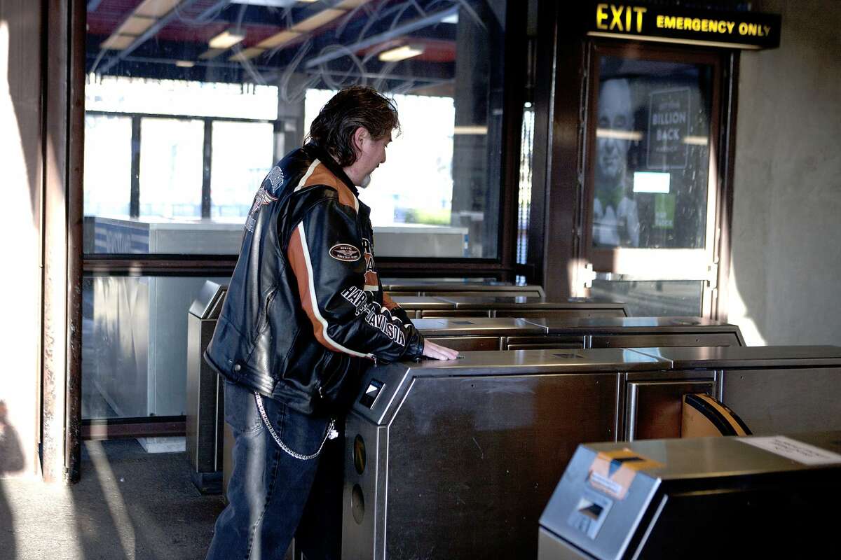 BART restores full service - operator's cry for help recorded
