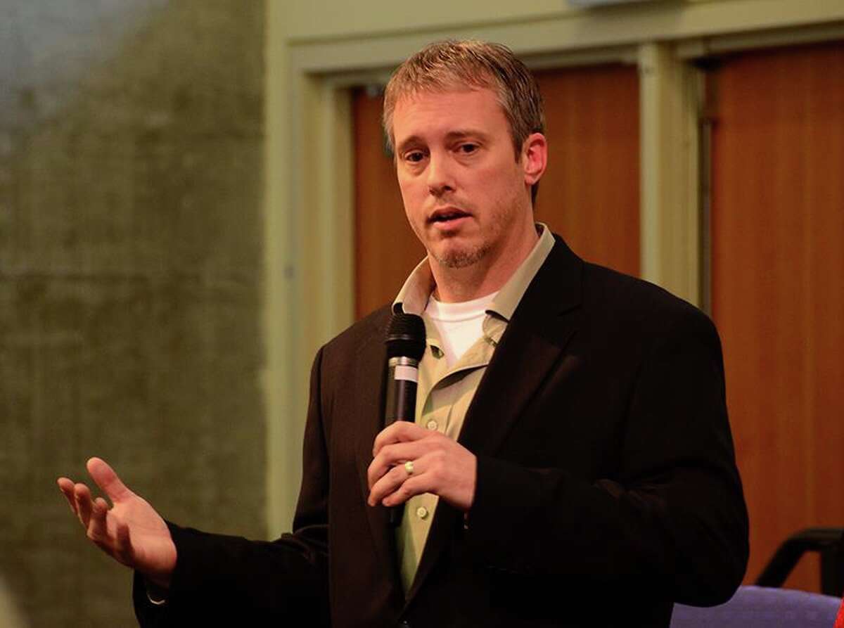 Transitioning military means transitioning spouses