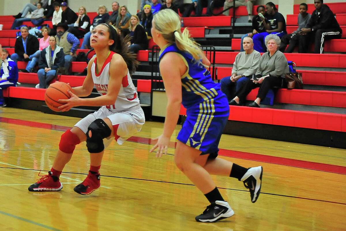 2013-14 All-District 21-3A girls basketball team