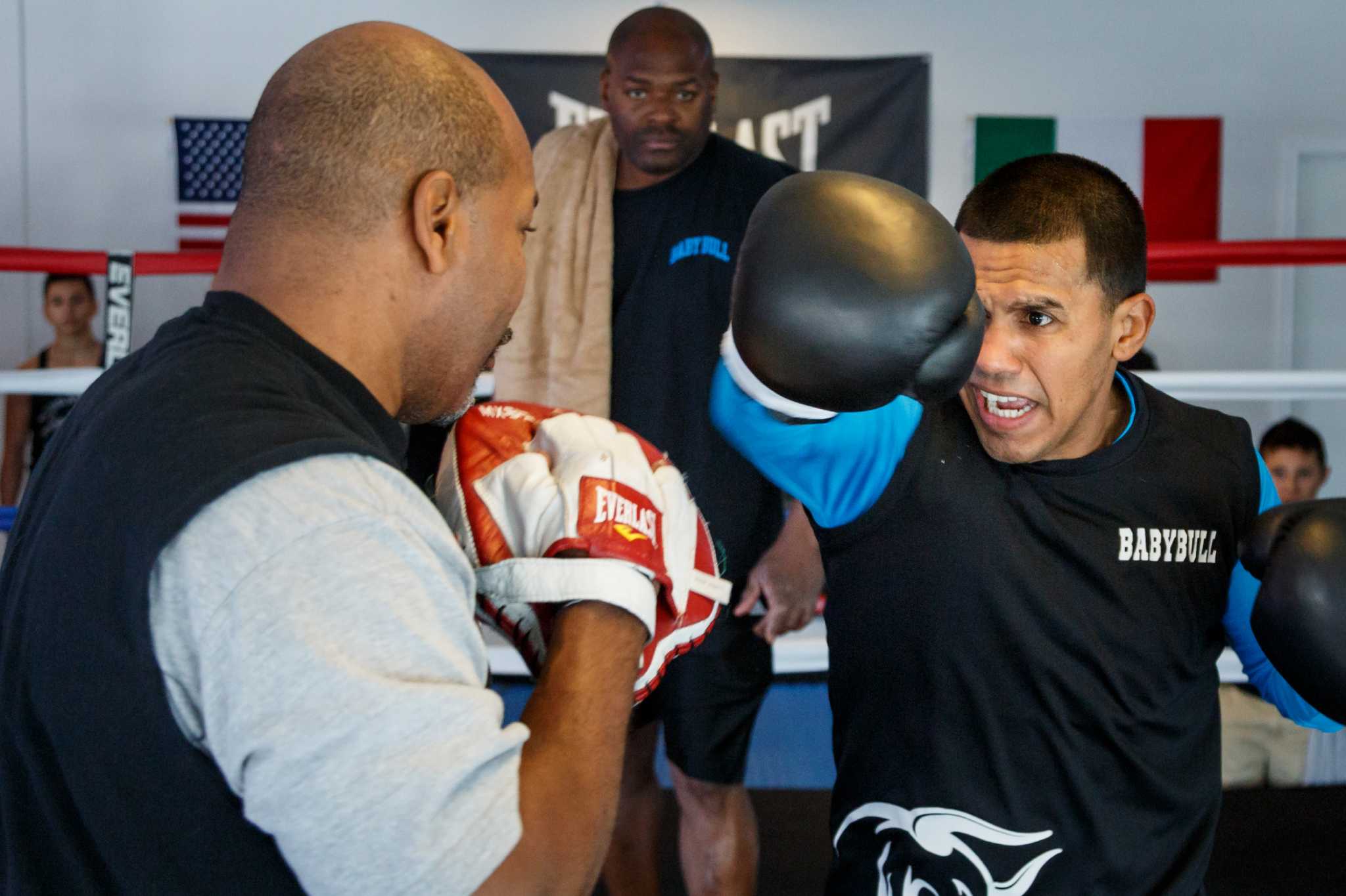 Houston trio to battle at Alamodome boxing card