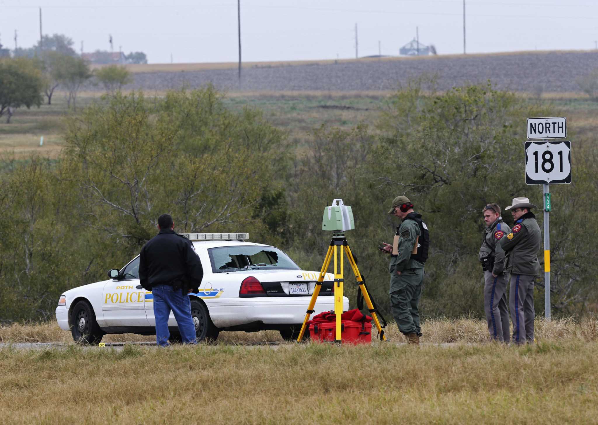 Officer honored for shootout with suspected cop killers