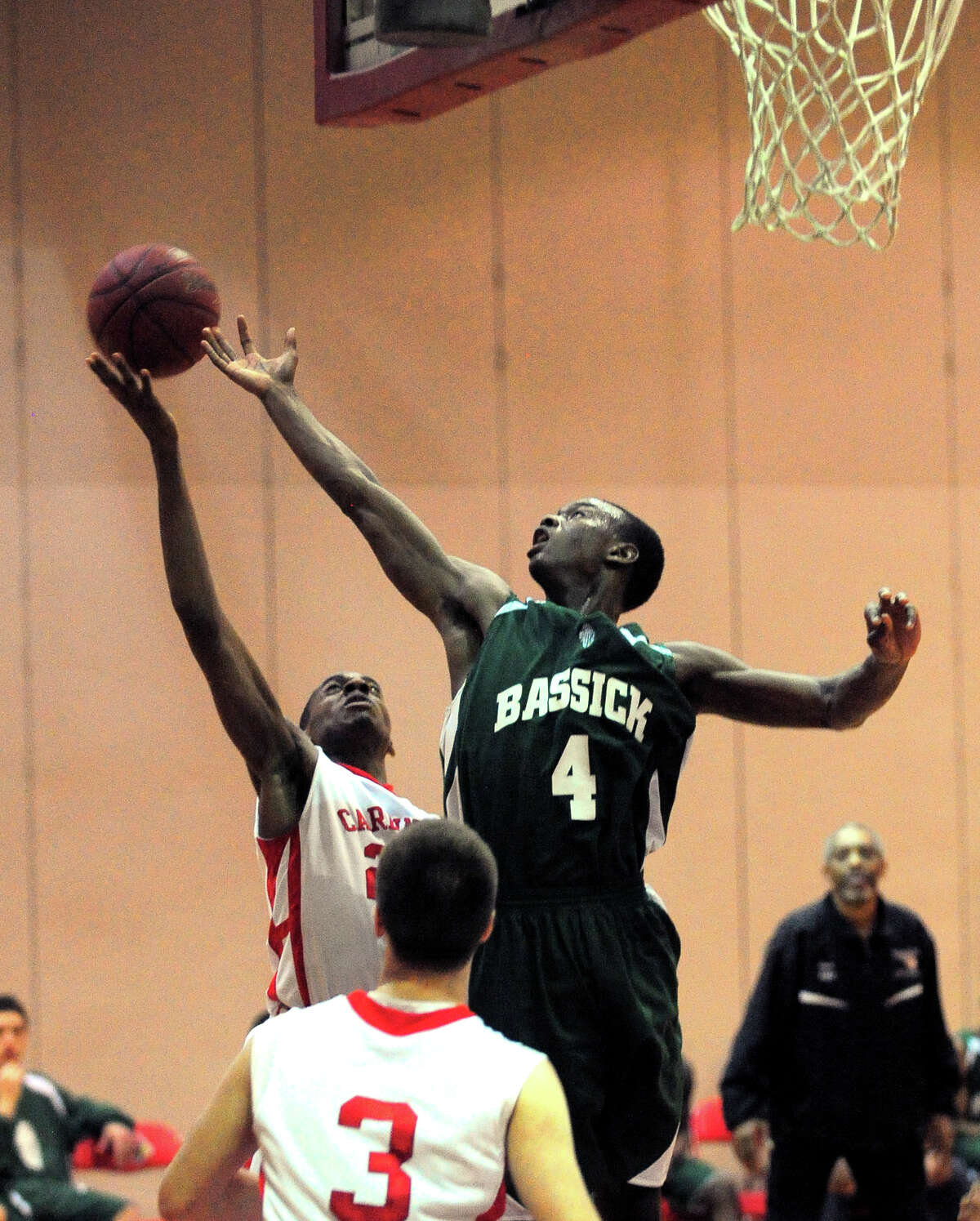 Greenwich beats Bassick, ends regular season 18-2