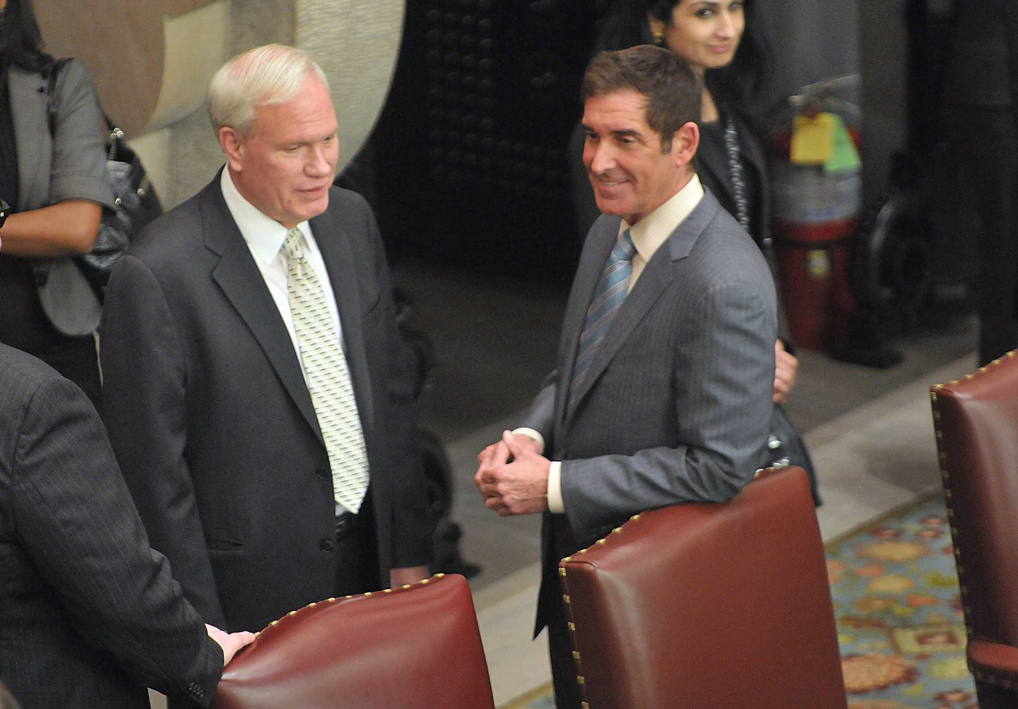 Avella's defection strengthens Senate coalition