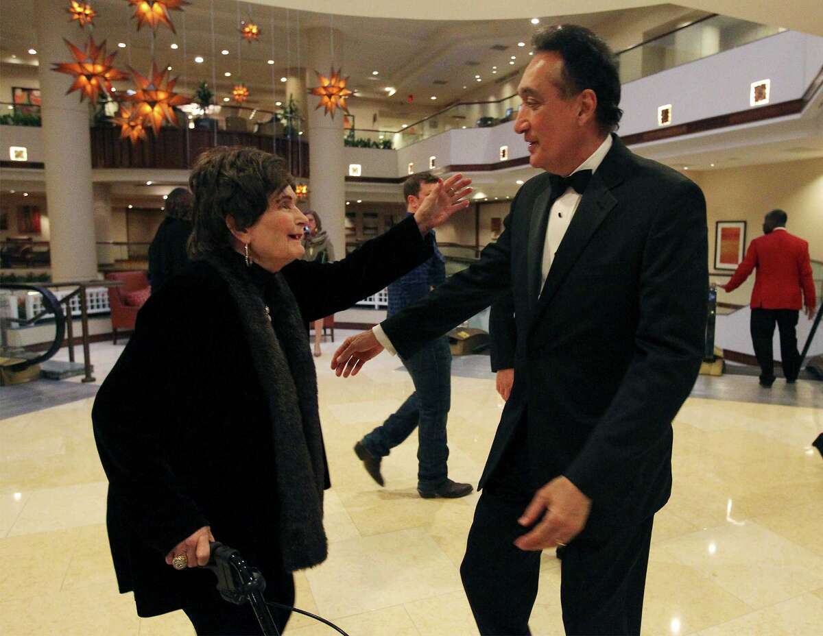 New Cisneros Center to focus on integrating immigrants into U.S. society