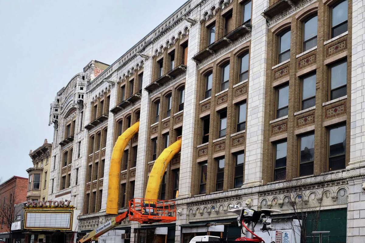 September premiere set for renters