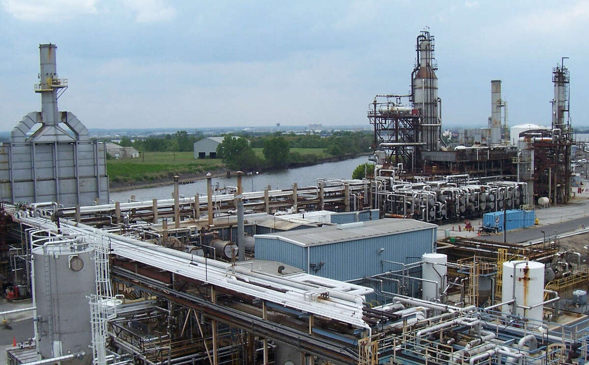 Asphalt maker chooses San Antonio as home