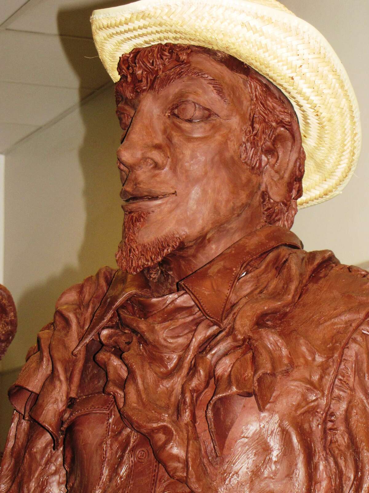 Houston hotel creates 1.8M calorie chocolate rodeo sculpture